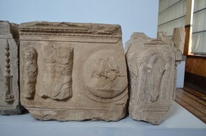 Horse and Rider on the Bocchus Monument – Liv Mariah Yarrow